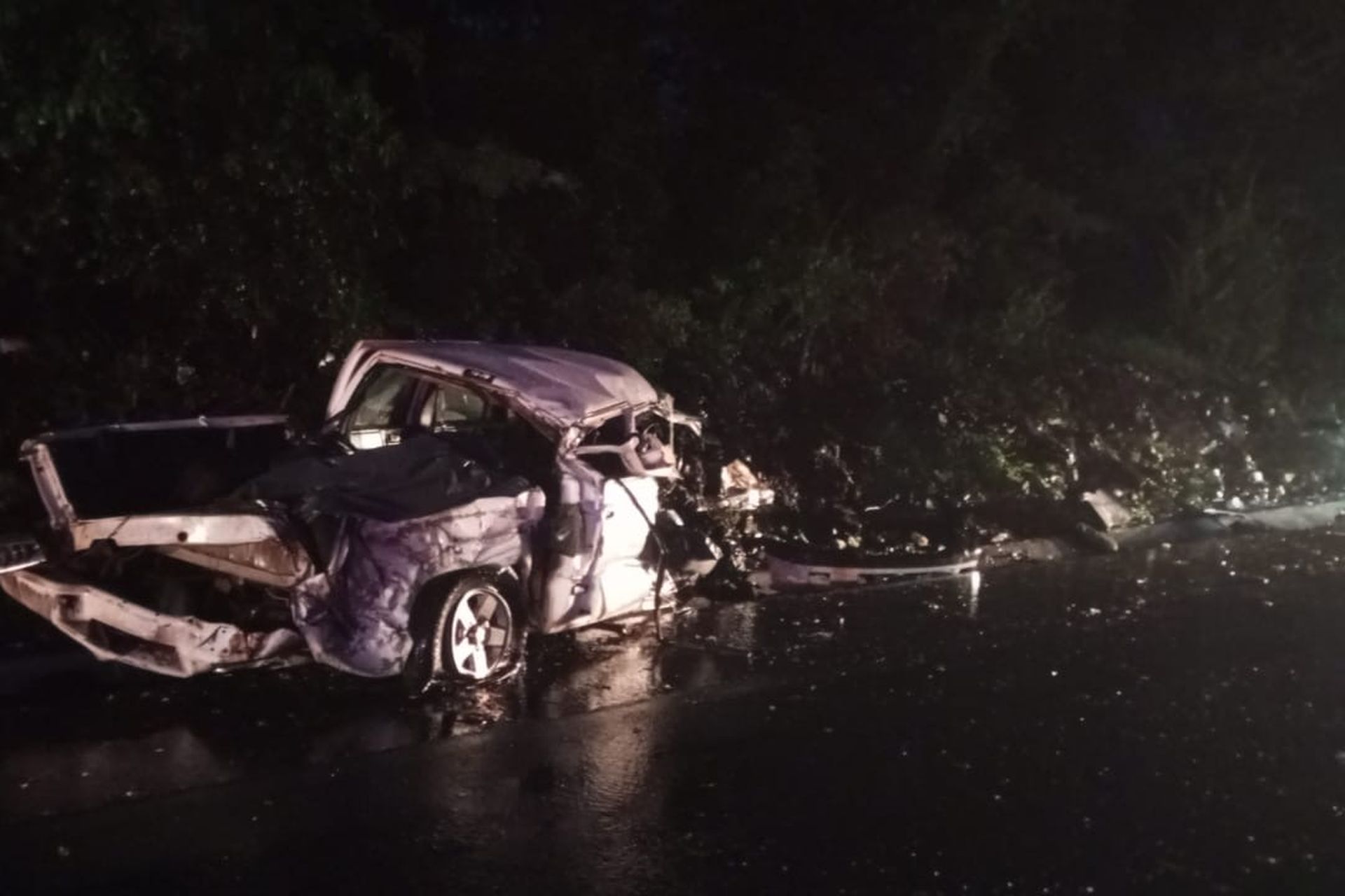 Duas pessoas morrem e cinco ficam feridas em grave acidente na BR-282