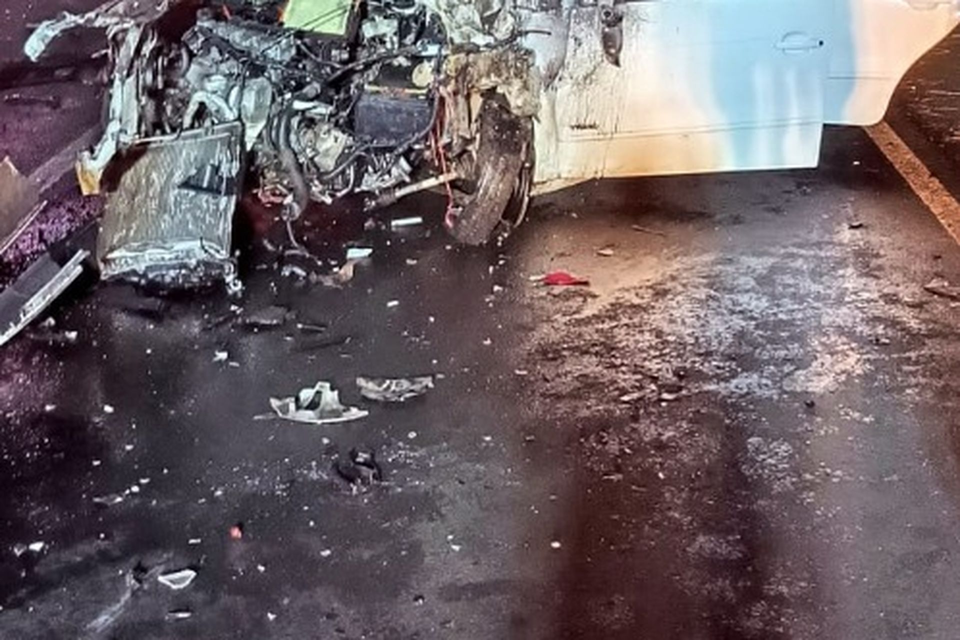 Duas pessoas morrem em acidente de trânsito na BR 282