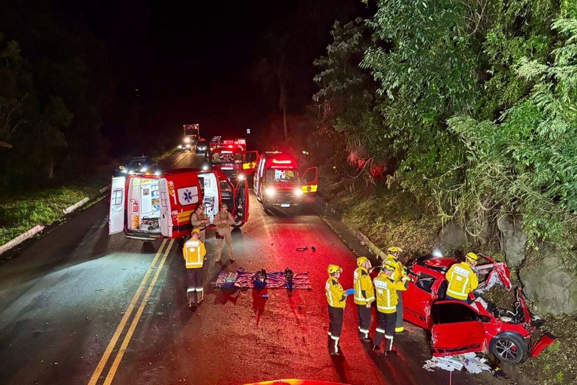 Homem morre em colisão entre carro e carreta na BR 158